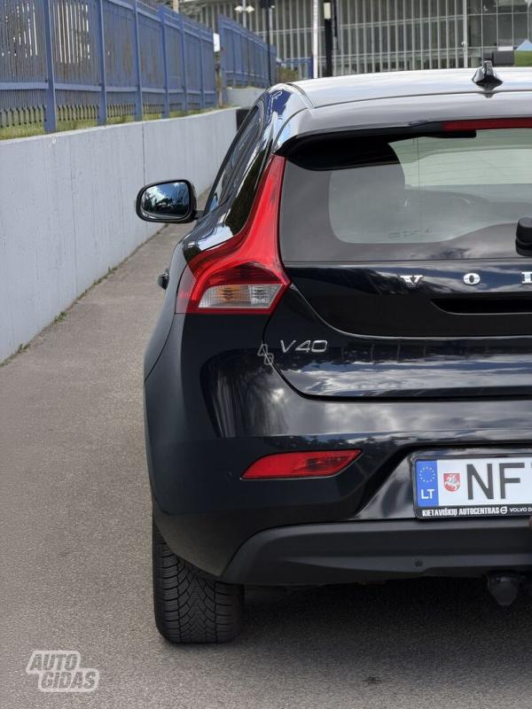 Volvo V40 2013 Viļņa, ar dzinēja tilpumu 1.60 L un nobraukumu 259 tūkst. km par 6300 €, foto 4 vietnē AUTOMOTO.COM.LV