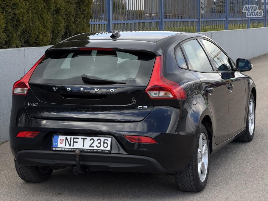 Volvo V40 2013 Viļņa, ar dzinēja tilpumu 1.60 L un nobraukumu 259 tūkst. km par 6300 €, foto 6 vietnē AUTOMOTO.COM.LV
