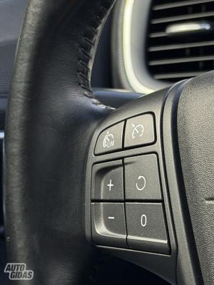 Volvo V40 2013 Viļņa, ar dzinēja tilpumu 1.60 L un nobraukumu 259 tūkst. km par 6300 €, foto 14 vietnē AUTOMOTO.COM.LV