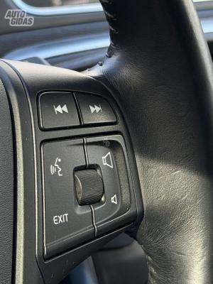 Volvo V40 2013 Viļņa, ar dzinēja tilpumu 1.60 L un nobraukumu 259 tūkst. km par 6300 €, foto 15 vietnē AUTOMOTO.COM.LV