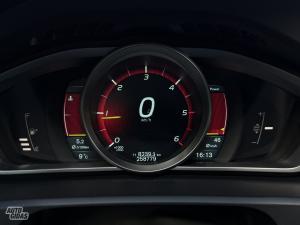 Volvo V40 2013 Viļņa, ar dzinēja tilpumu 1.60 L un nobraukumu 259 tūkst. km par 6300 €, foto 23 vietnē AUTOMOTO.COM.LV