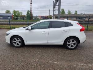 Volvo V40 2013 in Siauliai, with an engine capacity of 1.60 L and mileage of 289 thousand km for 3900 €, photo 9 on AUTOMOTO.COM.LV