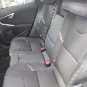 Volvo V40 2013 in Vilnius, with an engine capacity of 1.60 L and mileage of 270 thousand km for 5300 €, photo 19 on AUTOMOTO.COM.LV