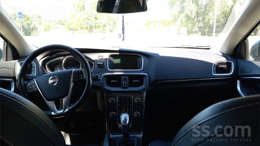 Volvo V40 2013 Bauska, ar dzinēja tilpumu 1.60 L un nobraukumu 331 tūkst. km par 6000 €, foto 11 vietnē AUTOMOTO.COM.LV