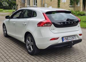 Volvo V40 2013 in Ariogala, with an engine capacity of 1.60 L and mileage of 291 thousand km for 4500 €, photo 3 on AUTOMOTO.COM.LV