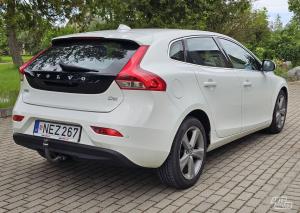 Volvo V40 2013 in Ariogala, with an engine capacity of 1.60 L and mileage of 291 thousand km for 4500 €, photo 5 on AUTOMOTO.COM.LV