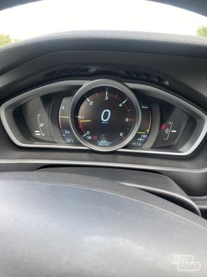 Volvo V40 2013 in Vilnius, with an engine capacity of 2.00 L and mileage of 363 thousand km for 4350 €, photo 7 on AUTOMOTO.COM.LV