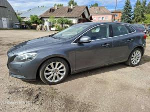 Volvo V40 2013 in Pasvalys, with an engine capacity of 1.56 L and mileage of 219 thousand km for 3750 €, photo 5 on AUTOMOTO.COM.LV