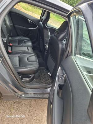 Volvo V40 2013 in Pasvalys, with an engine capacity of 1.56 L and mileage of 219 thousand km for 3750 €, photo 14 on AUTOMOTO.COM.LV