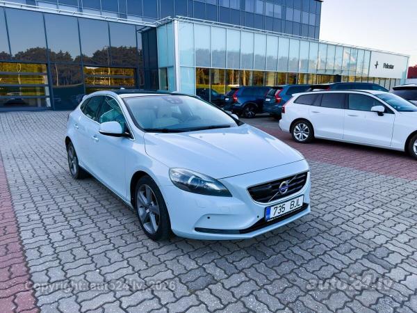 Volvo V40 2013 Tallina, ar dzinēja tilpumu 2.00 L un nobraukumu 199 tūkst. km par 8200 €, foto 2 vietnē AUTOMOTO.COM.LV