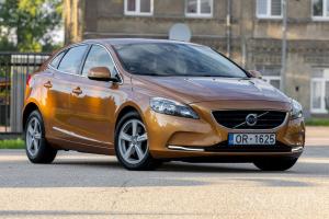 Volvo V40 2013 Jelgava, ar dzinēja tilpumu 1.60 L un nobraukumu 233 tūkst. km par 6190 €, foto 4 vietnē AUTOMOTO.COM.LV