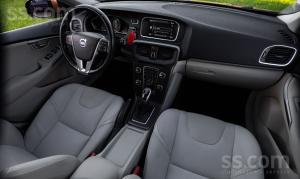 Volvo V40 2013 Jelgava, ar dzinēja tilpumu 1.60 L un nobraukumu 233 tūkst. km par 6190 €, foto 10 vietnē AUTOMOTO.COM.LV
