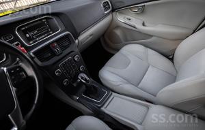 Volvo V40 2013 Jelgava, ar dzinēja tilpumu 1.60 L un nobraukumu 233 tūkst. km par 6190 €, foto 17 vietnē AUTOMOTO.COM.LV