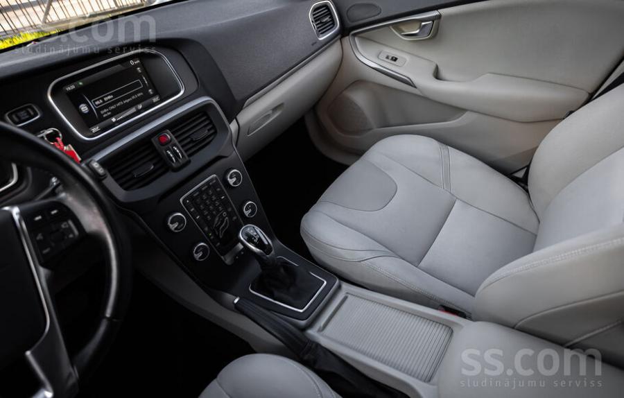 Volvo V40 2013 Jelgava, ar dzinēja tilpumu 1.60 L un nobraukumu 233 tūkst. km par 6190 €, foto 17 vietnē AUTOMOTO.COM.LV