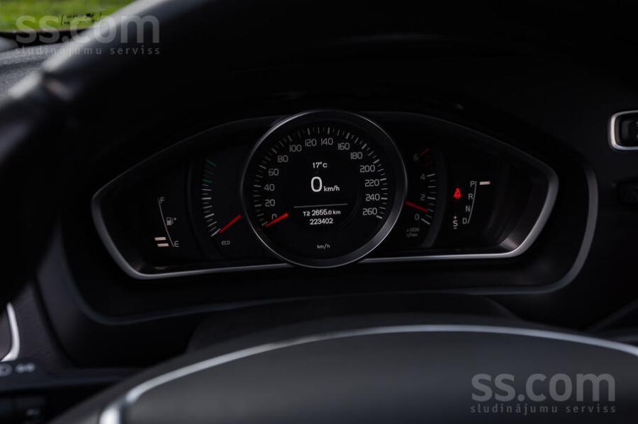 Volvo V40 2013 Jelgava, ar dzinēja tilpumu 1.60 L un nobraukumu 233 tūkst. km par 6190 €, foto 26 vietnē AUTOMOTO.COM.LV