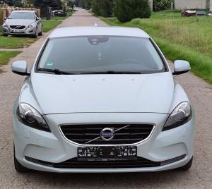 Volvo V40 2013 in Raseiniai, with an engine capacity of 2.00 L and mileage of 255 thousand km for 8750 €, photo 5 on AUTOMOTO.COM.LV