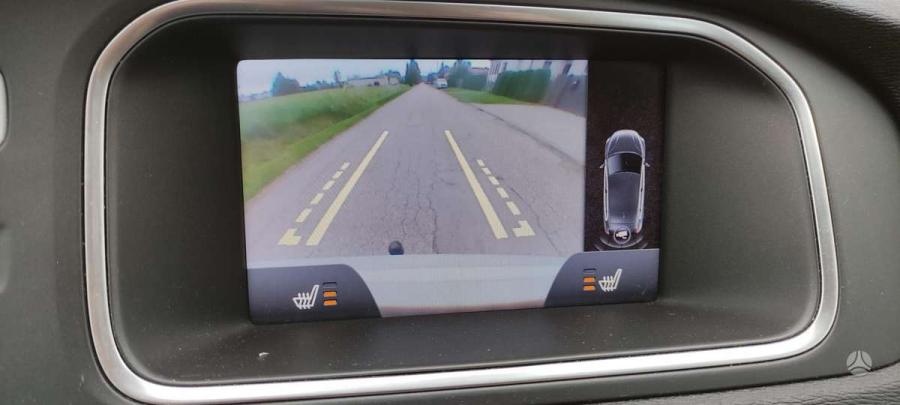 Volvo V40 2013 in Raseiniai, with an engine capacity of 2.00 L and mileage of 255 thousand km for 8750 €, photo 17 on AUTOMOTO.COM.LV