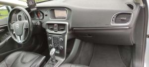 Volvo V40 2013 in Raseiniai, with an engine capacity of 2.00 L and mileage of 255 thousand km for 8750 €, photo 23 on AUTOMOTO.COM.LV
