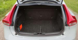 Volvo V40 2013 in Raseiniai, with an engine capacity of 2.00 L and mileage of 255 thousand km for 8750 €, photo 35 on AUTOMOTO.COM.LV