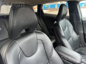 Volvo V40 2014 Rīga, ar dzinēja tilpumu 2.00 L un nobraukumu 0 tūkst. km par 5990 €, foto 7 vietnē AUTOMOTO.COM.LV