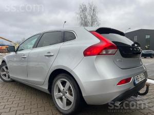 Volvo V40 2014 Rīga, ar dzinēja tilpumu 2.00 L un nobraukumu 0 tūkst. km par 5990 €, foto 16 vietnē AUTOMOTO.COM.LV