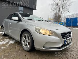 Volvo V40 2014 Rīga, ar dzinēja tilpumu 2.00 L un nobraukumu 0 tūkst. km par 5990 €, foto 18 vietnē AUTOMOTO.COM.LV