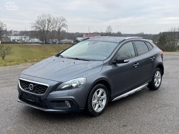 Volvo V40 2014 Šauļi, ar dzinēja tilpumu 2.00 L un nobraukumu 196 tūkst. km par 7500 €, foto 2 vietnē AUTOMOTO.COM.LV