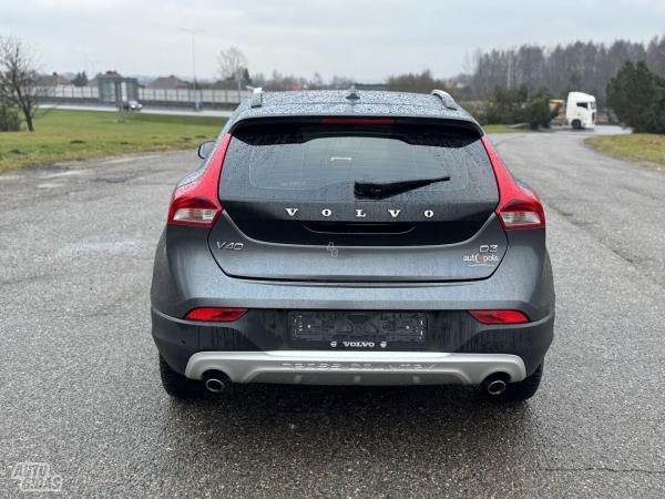 Volvo V40 2014 Šauļi, ar dzinēja tilpumu 2.00 L un nobraukumu 196 tūkst. km par 7500 €, foto 8 vietnē AUTOMOTO.COM.LV