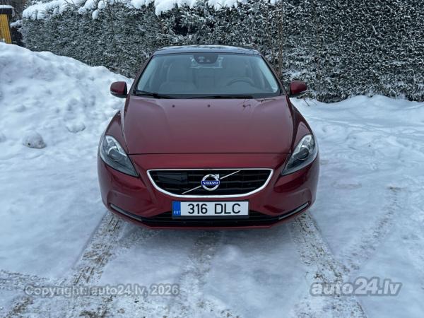 Volvo V40 2014 in Paide, with an engine capacity of 1.60 L and mileage of 283 thousand km for 7990 €, photo 3 on AUTOMOTO.COM.LV
