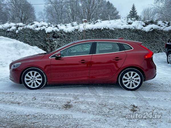 Volvo V40 2014 in Paide, with an engine capacity of 1.60 L and mileage of 283 thousand km for 7990 €, photo 8 on AUTOMOTO.COM.LV