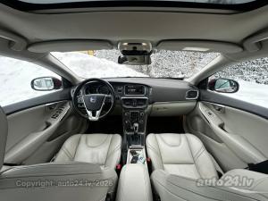 Volvo V40 2014 in Paide, with an engine capacity of 1.60 L and mileage of 283 thousand km for 7990 €, photo 9 on AUTOMOTO.COM.LV