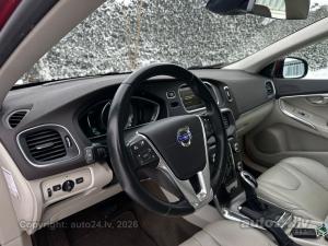 Volvo V40 2014 in Paide, with an engine capacity of 1.60 L and mileage of 283 thousand km for 7990 €, photo 17 on AUTOMOTO.COM.LV