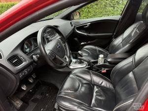 Volvo V40 2014 in Kaunas, with an engine capacity of 1.60 L and mileage of 234 thousand km for 5200 €, photo 7 on AUTOMOTO.COM.LV