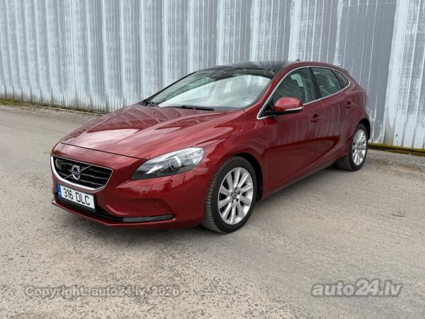 Volvo V40 2014 Paide, ar dzinēja tilpumu 1.60 L un nobraukumu 284 tūkst. km par 7790 €, foto 1 vietnē AUTOMOTO.COM.LV