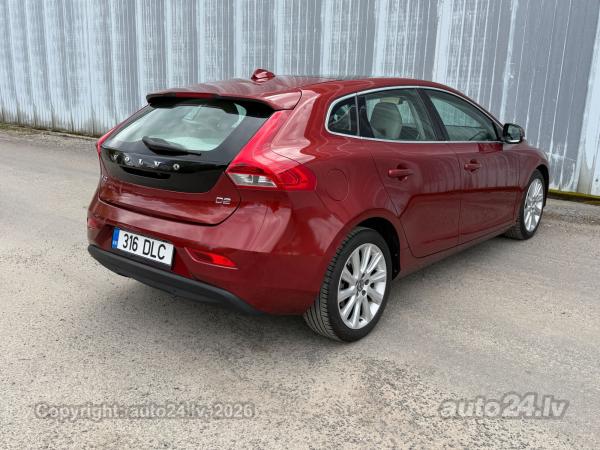 Volvo V40 2014 Paide, ar dzinēja tilpumu 1.60 L un nobraukumu 284 tūkst. km par 7790 €, foto 2 vietnē AUTOMOTO.COM.LV