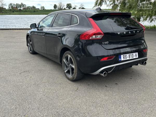 Volvo V40 2014 Tauragė, ar dzinēja tilpumu 2.00 L un nobraukumu 330 tūkst. km par 7699 €, foto 2 vietnē AUTOMOTO.COM.LV