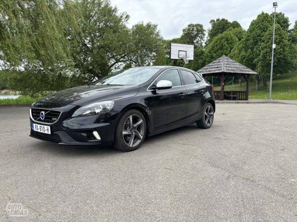 Volvo V40 2014 Tauragė, ar dzinēja tilpumu 2.00 L un nobraukumu 330 tūkst. km par 7699 €, foto 4 vietnē AUTOMOTO.COM.LV