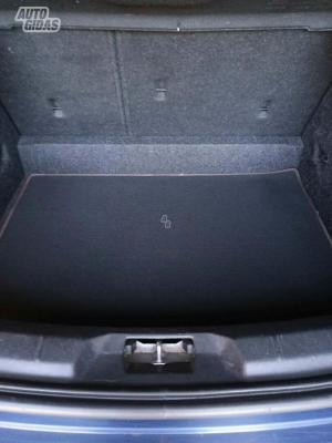 Volvo V40 2014 in Panevezys, with an engine capacity of 2.00 L and mileage of 313 thousand km for 5750 €, photo 12 on AUTOMOTO.COM.LV