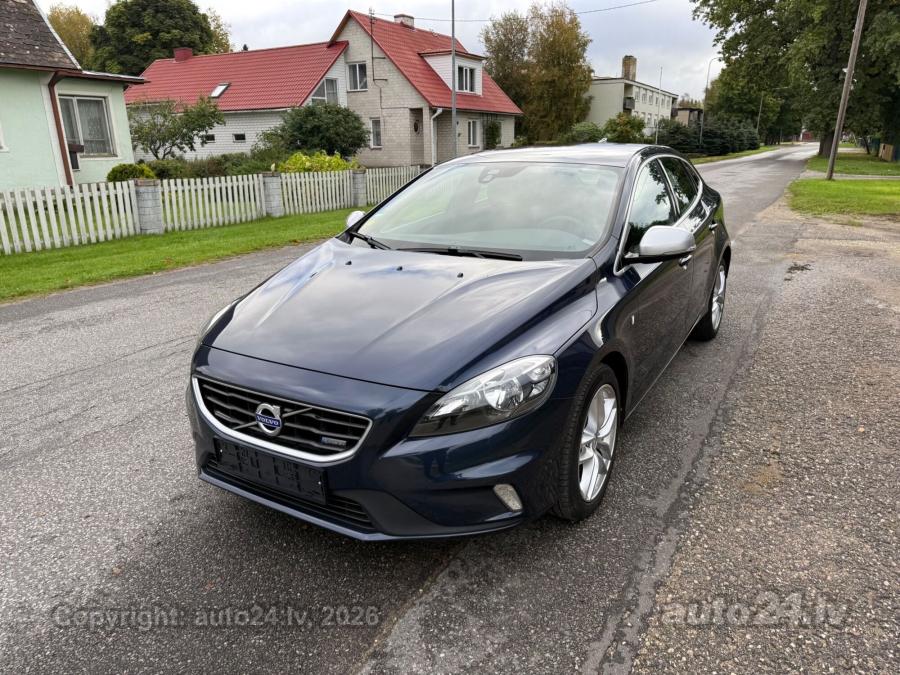 Volvo V40 2014 Tallina, ar dzinēja tilpumu 2.00 L un nobraukumu 259 tūkst. km par 6490 €, foto 1 vietnē AUTOMOTO.COM.LV