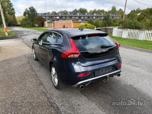 Volvo V40 2014 Tallina, ar dzinēja tilpumu 2.00 L un nobraukumu 259 tūkst. km par 6490 €, foto 3 vietnē AUTOMOTO.COM.LV