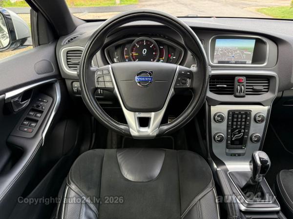 Volvo V40 2014 Tallina, ar dzinēja tilpumu 2.00 L un nobraukumu 259 tūkst. km par 6490 €, foto 5 vietnē AUTOMOTO.COM.LV