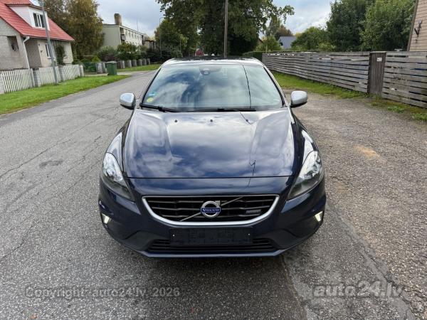 Volvo V40 2014 Tallina, ar dzinēja tilpumu 2.00 L un nobraukumu 259 tūkst. km par 6490 €, foto 8 vietnē AUTOMOTO.COM.LV