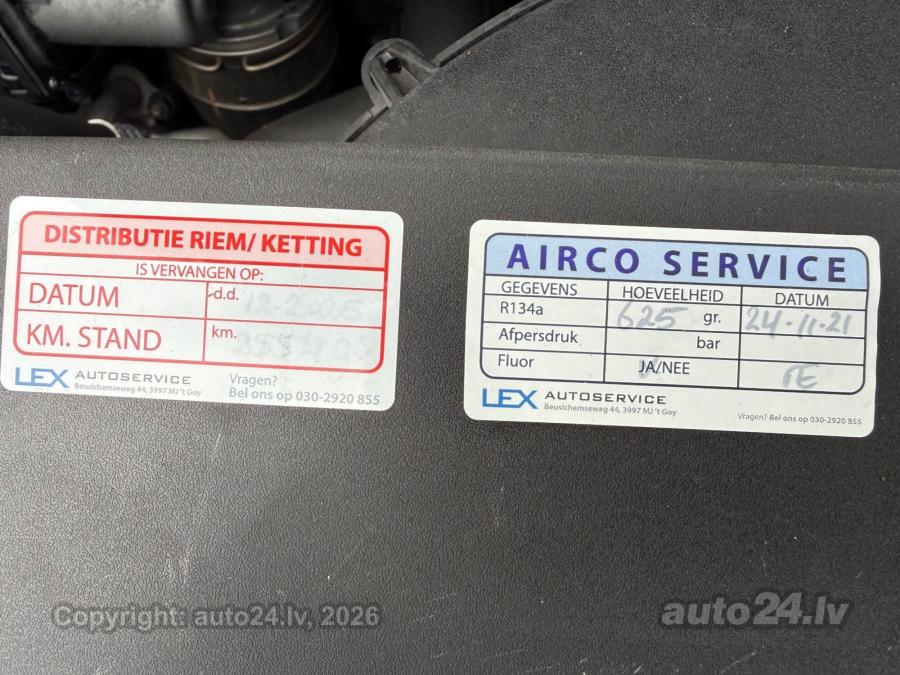 Volvo V40 2014 Tallina, ar dzinēja tilpumu 2.00 L un nobraukumu 259 tūkst. km par 6490 €, foto 19 vietnē AUTOMOTO.COM.LV
