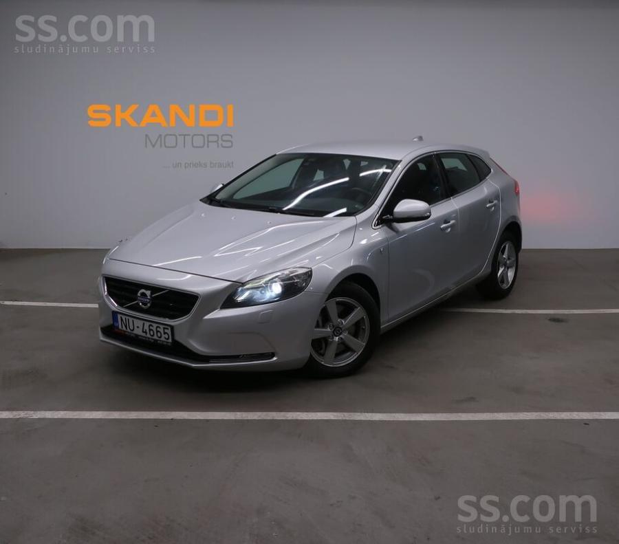 Volvo V40 2015 in Riga, with an engine capacity of 2.00 L and mileage of 227 thousand km for 300 €, photo 1 on AUTOMOTO.COM.LV
