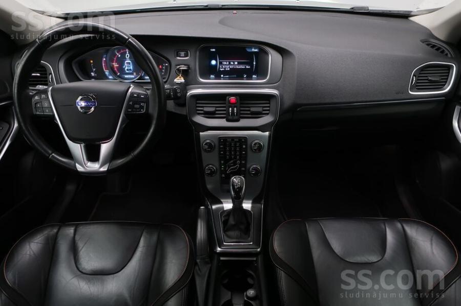 Volvo V40 2015 in Riga, with an engine capacity of 2.00 L and mileage of 227 thousand km for 300 €, photo 13 on AUTOMOTO.COM.LV