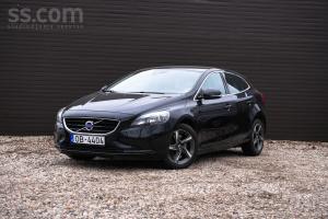 Volvo V40 2015 in Riga, with an engine capacity of 2.00 L and mileage of 200 thousand km for 8600 €, photo 1 on AUTOMOTO.COM.LV