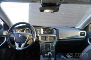 Volvo V40 2015 in Riga, with an engine capacity of 2.00 L and mileage of 200 thousand km for 8600 €, photo 12 on AUTOMOTO.COM.LV