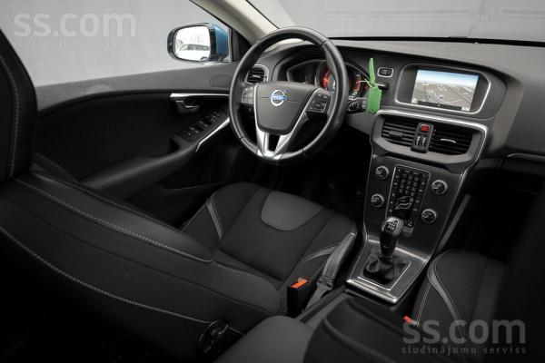 Volvo V40 2015 Jelgava, ar dzinēja tilpumu 1.60 L un nobraukumu 279 tūkst. km par 6500 €, foto 8 vietnē AUTOMOTO.COM.LV