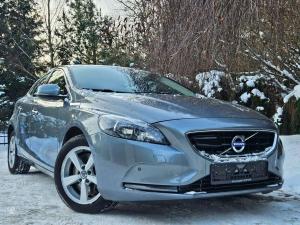 Volvo V40 2015 in Kaunas, with an engine capacity of 2.00 L and mileage of 300 thousand km for 6750 €, photo  on AUTOMOTO.COM.LV
