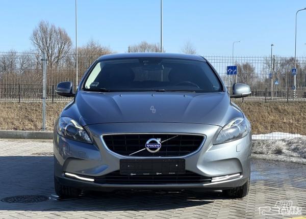 Volvo V40 2015 Tauragė, ar dzinēja tilpumu 2.00 L un nobraukumu 215 tūkst. km par 5700 €, foto 4 vietnē AUTOMOTO.COM.LV